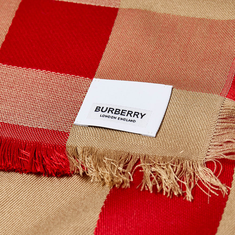 Burberry Women's Giant Check Scarf in Archive Beige Burberry
