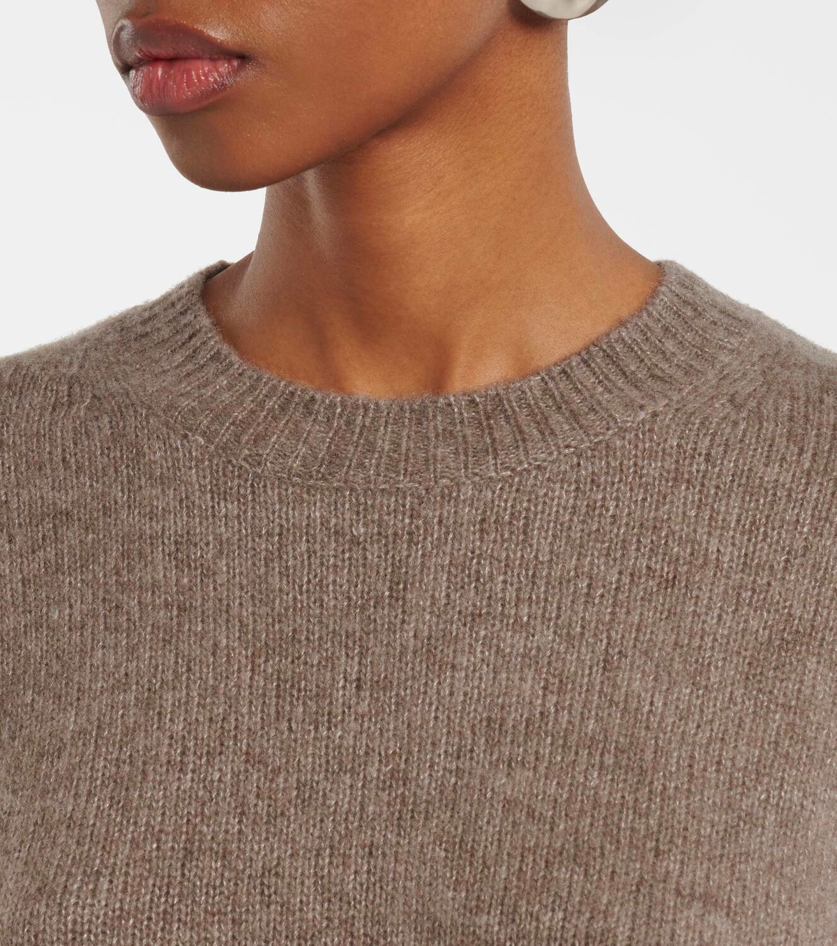 Lisa Yang Cashmere and silk sweater Lisa Yang
