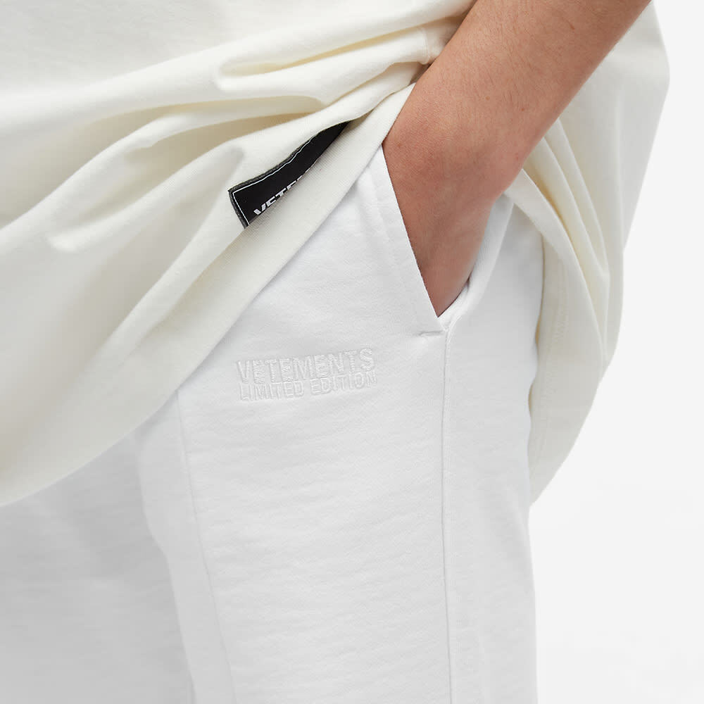Vetements Women's Logo Push-Up Sweat Pants in White Vetements