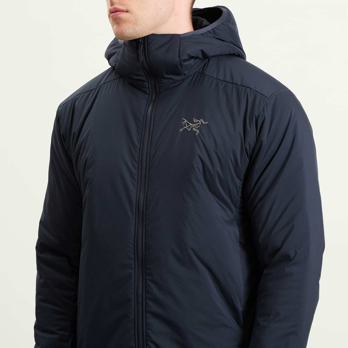 Arc'teryx Men's Atom SV Hooded Jacket in Black Sapphire Arc'teryx