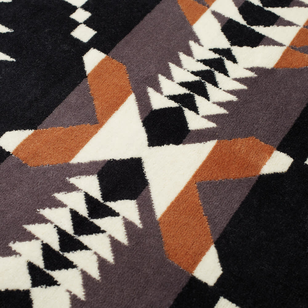 Pendleton Oversized Jacquard Towel in Brown Pendleton