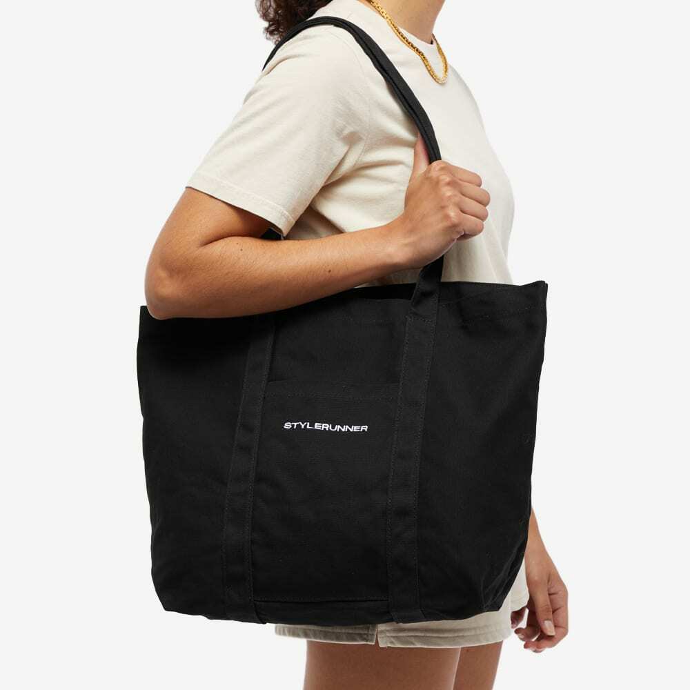 Stylerunner Women's Logo Canvas Tote Bag in Onyx Stylerunner