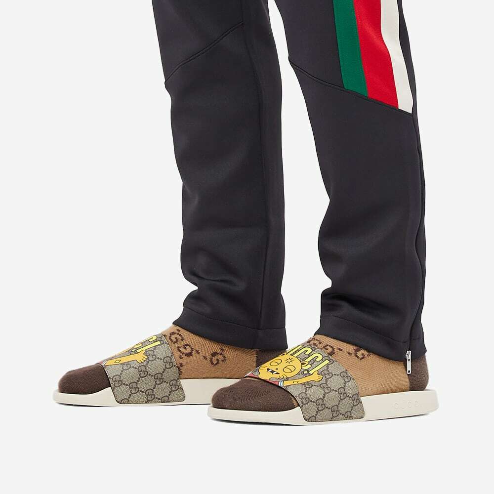 Gucci Men's Pablo Delcielo GG Supreme Slide in Beige Gucci