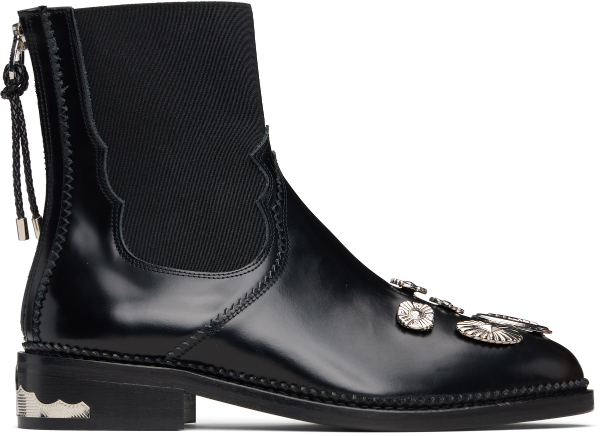 Boots Toga Pulla
