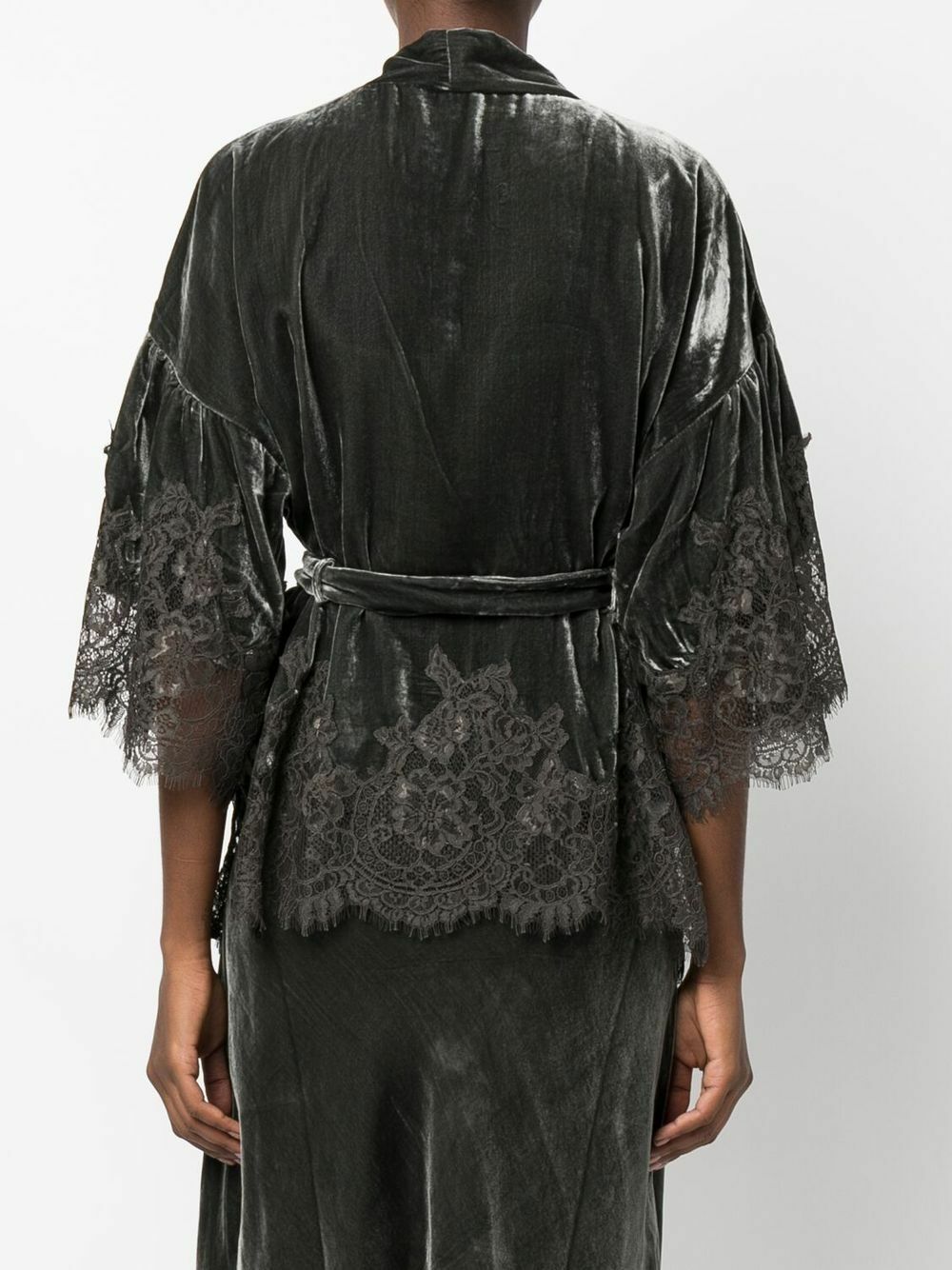 GOLDHAWK - Velvet Short Kimono Goldhawk